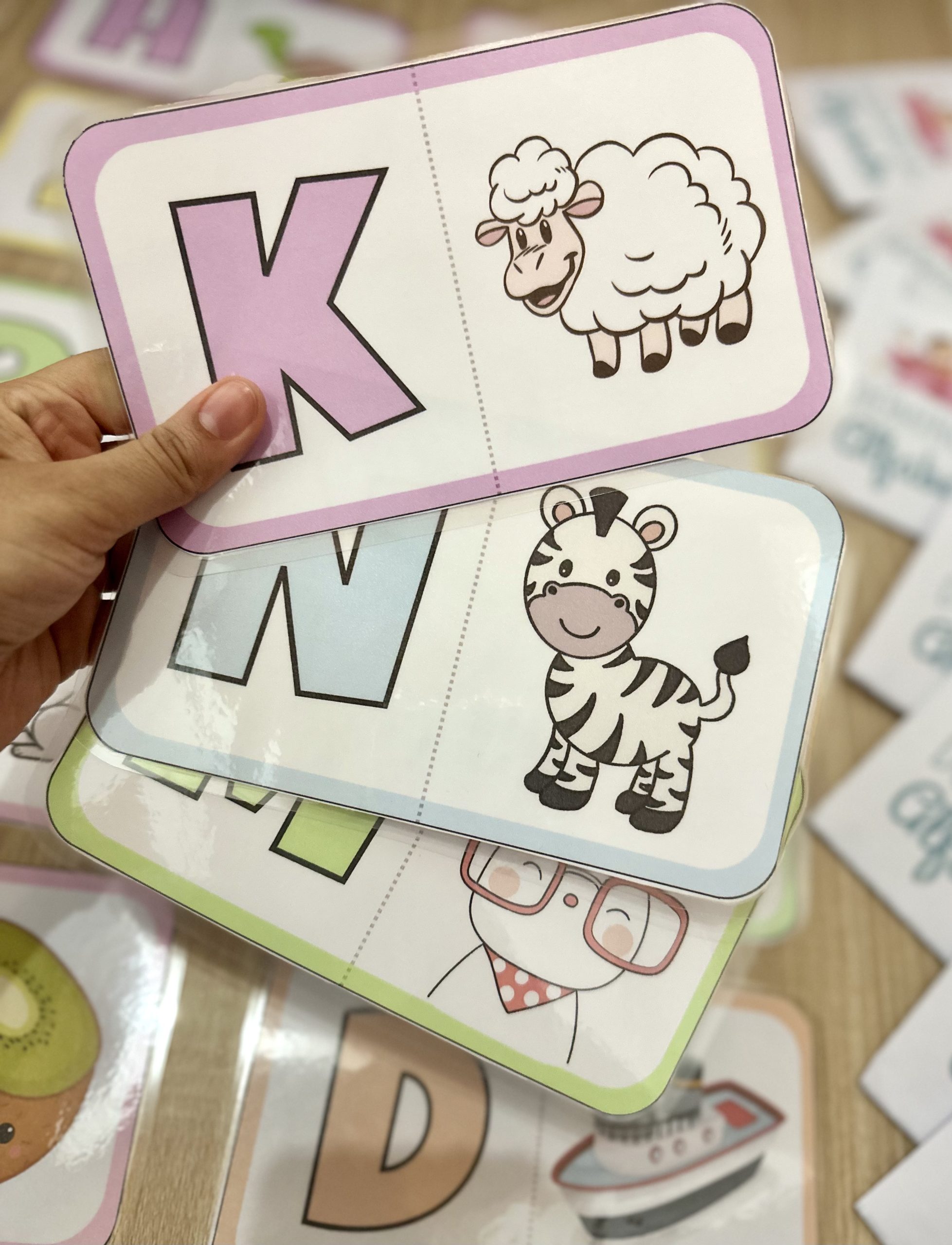 Dominó do Alfabeto – Talyne Wolter: Recursos Pedagógicos para Educadores